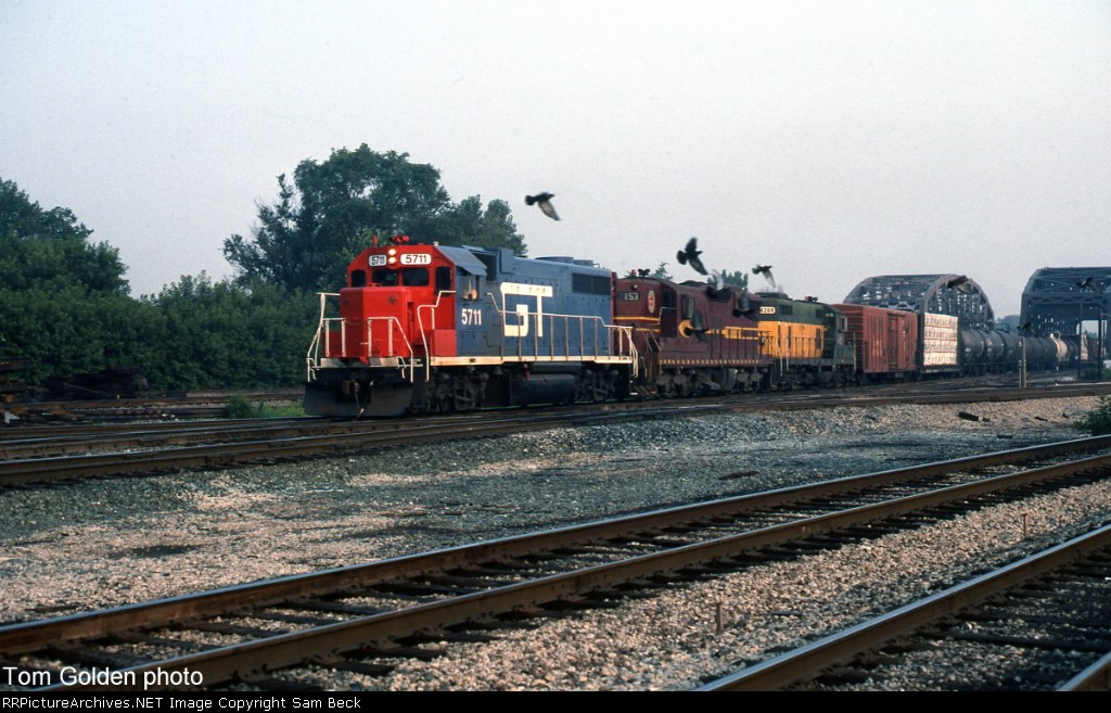 GTW 5711, DMIR 153, and CNW 4288